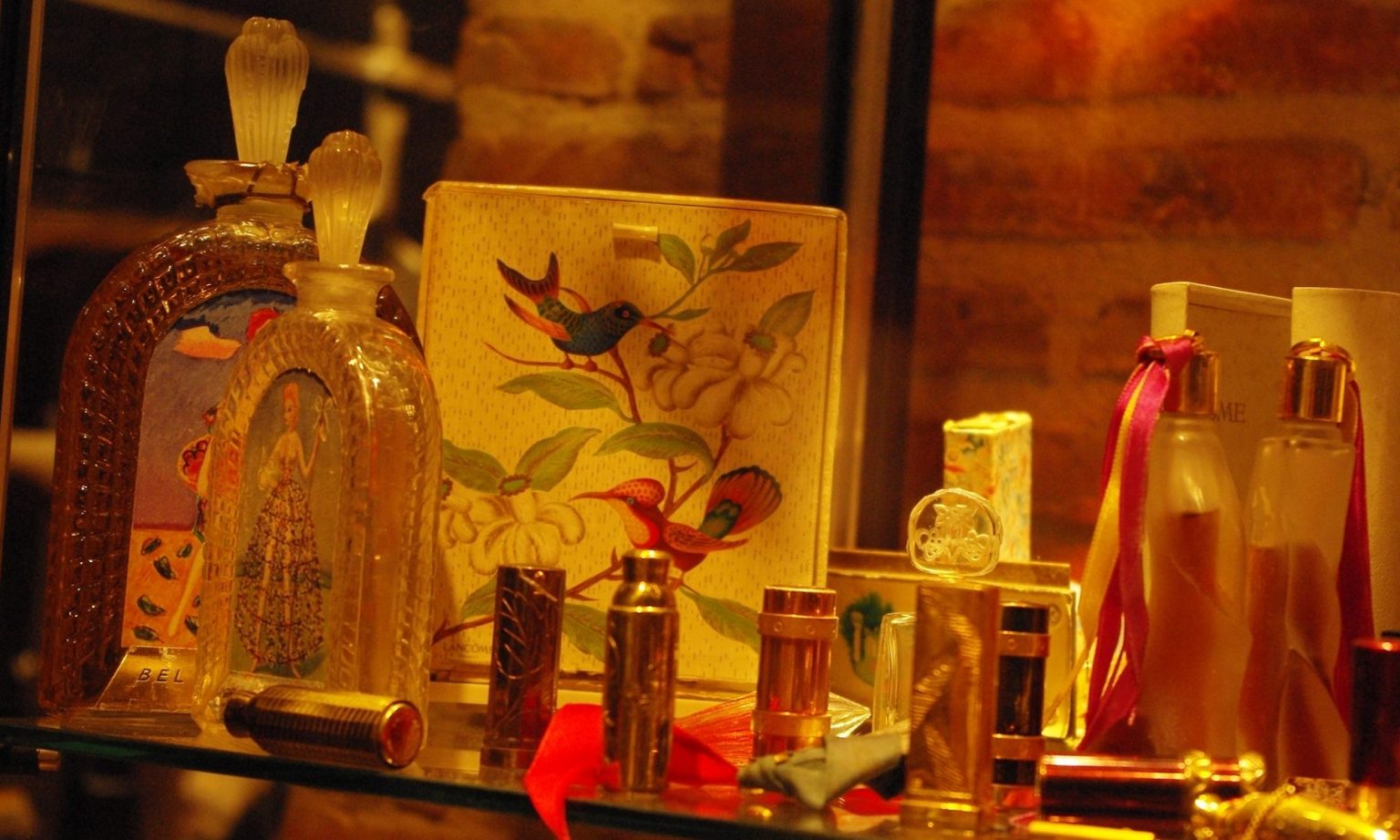 Histoire de la parfumerie : 3500 ans d'histoire ! - Les Enfants du Parfum